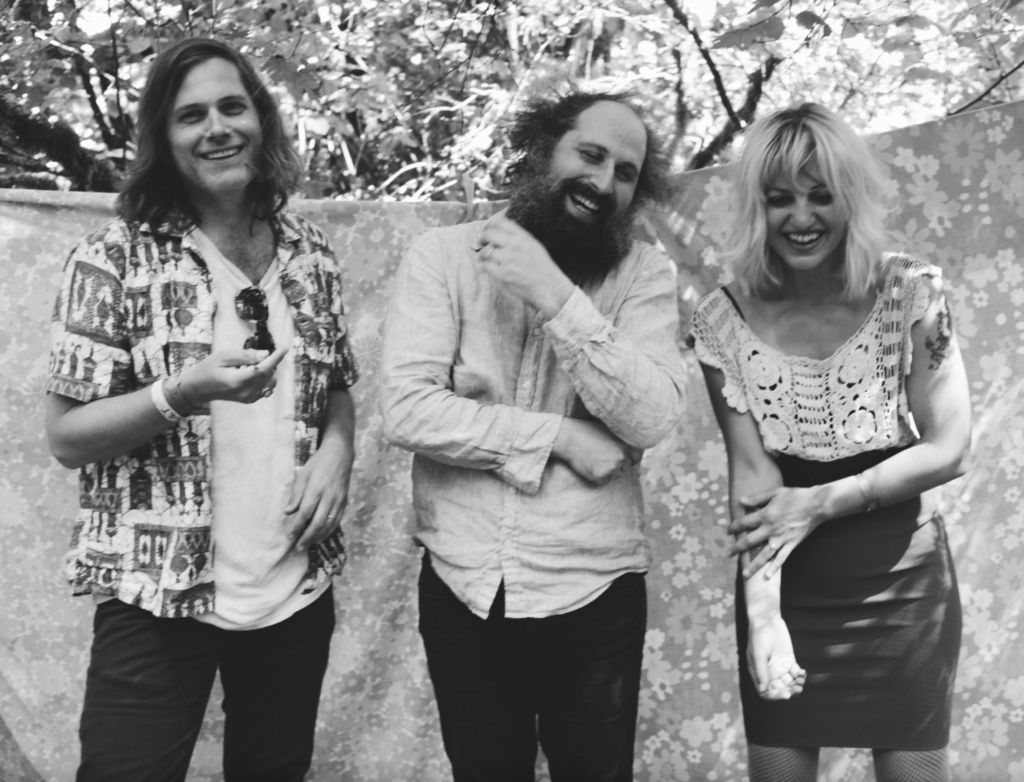 ROLLING GOLDEN HOLY - Kurated